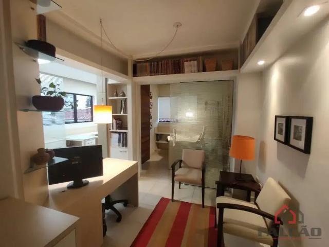 Conj. Comercial / Sala para Locação em Guarujá/SP Centro