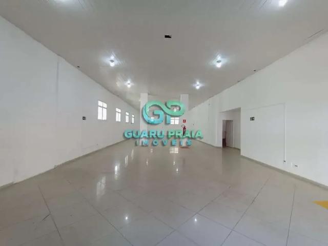Conj. Comercial / Sala para Locação em Guarujá/SP Enseada 2 Quartos