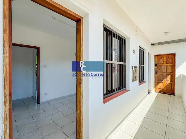 Conj. Comercial / Sala para Locação em Guarujá/SP Pitangueiras
