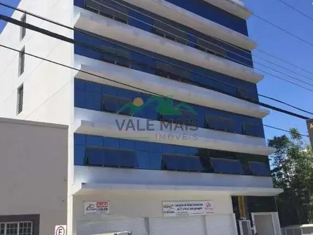 Conj. Comercial / Sala para Locação em Guaratinguetá/SP Centro
