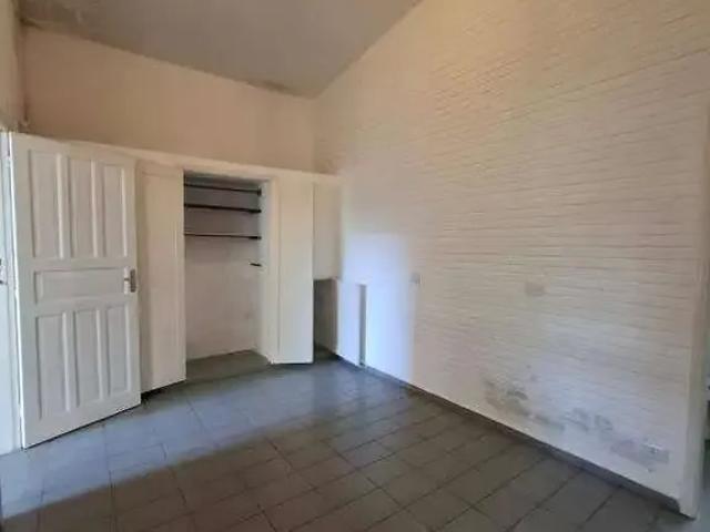 Conj. Comercial / Sala para Locação em Itanhaém/SP Centro