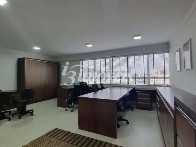 Conj. Comercial / Sala para Locação em Itajaí/SC Centro