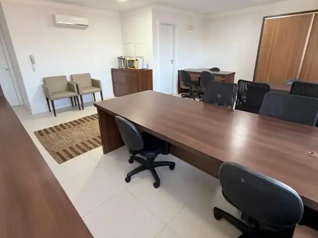 Conj. Comercial / Sala para Locação em Itajaí/SC Centro