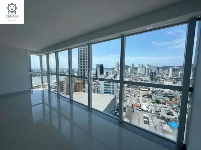 Conj. Comercial / Sala para Locação em Itajaí/SC Centro