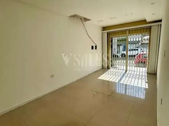 Conj. Comercial / Sala para Locação em Itajaí/SC Centro
