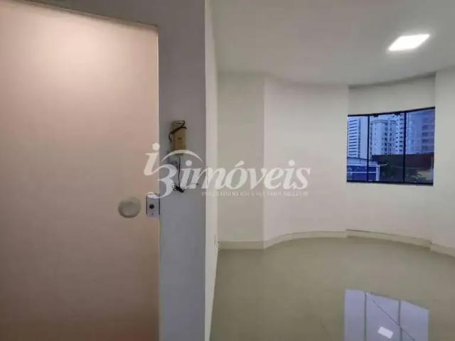 Conj. Comercial / Sala para Locação em Itajaí/SC Centro