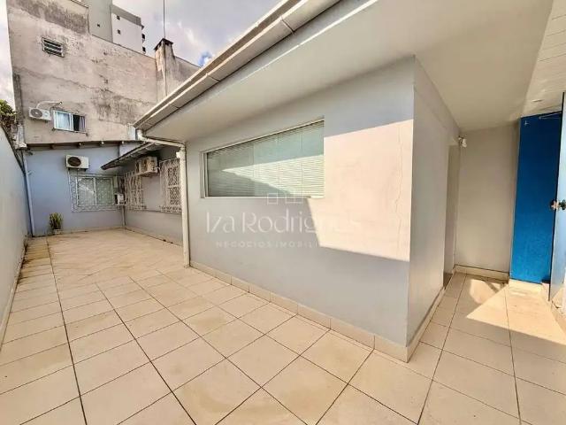 Conj. Comercial / Sala para Locação em Itajaí/SC Centro