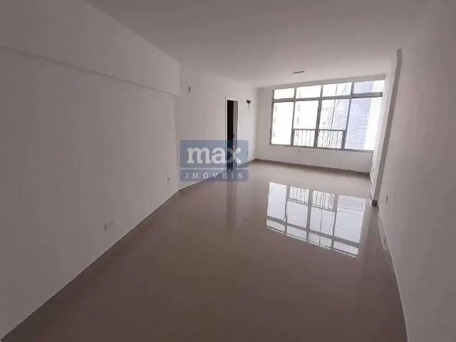 Conj. Comercial / Sala para Locação em Itajaí/SC Centro