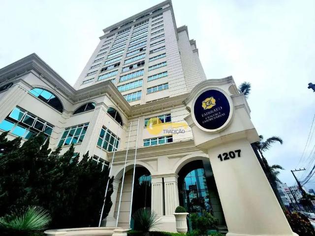 Conj. Comercial / Sala para Locação em Itajaí/SC Centro