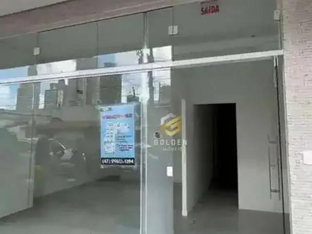 Conj. Comercial / Sala para Locação em Itapema/SC Casa Branca