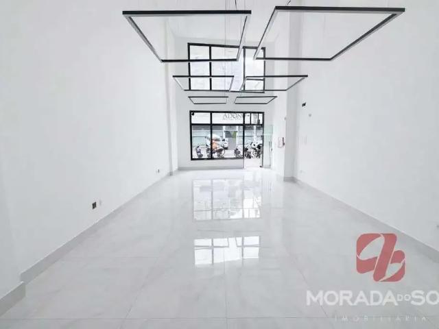 Conj. Comercial / Sala para Locação em Itapema/SC Centro