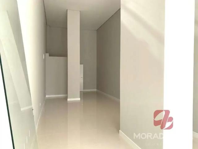 Conj. Comercial / Sala para Locação em Itapema/SC Centro