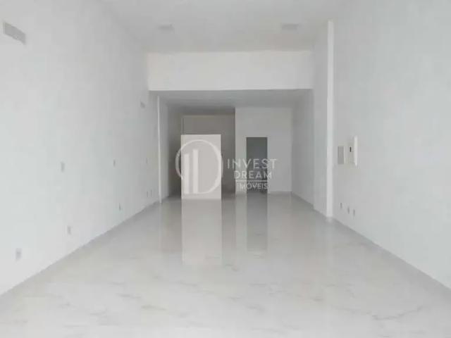 Conj. Comercial / Sala para Locação em Itapema/SC Centro
