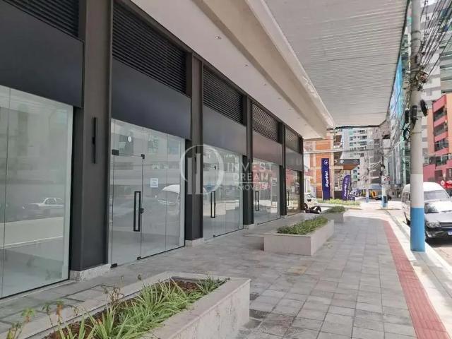 Conj. Comercial / Sala para Locação em Itapema/SC Centro