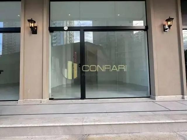 Conj. Comercial / Sala para Locação em Itapema/SC Centro