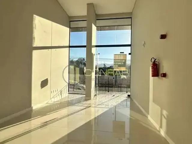 Conj. Comercial / Sala para Locação em Itapema/SC Centro