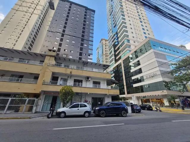 Conj. Comercial / Sala para Locação em Itapema/SC Meia Praia