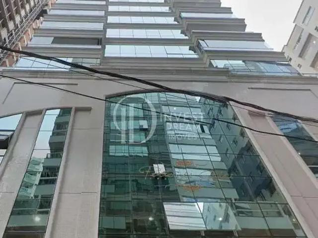 Conj. Comercial / Sala para Locação em Itapema/SC Meia Praia