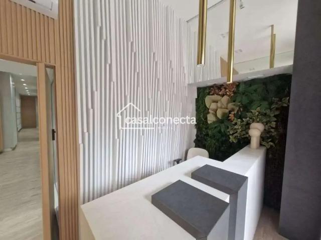 Conj. Comercial / Sala para Locação em Itapema/SC Meia Praia