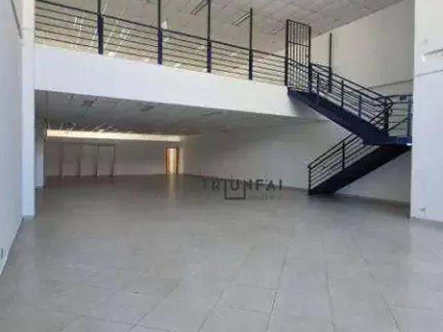 Conj. Comercial / Sala para Locação em Itapetininga/SP Centro
