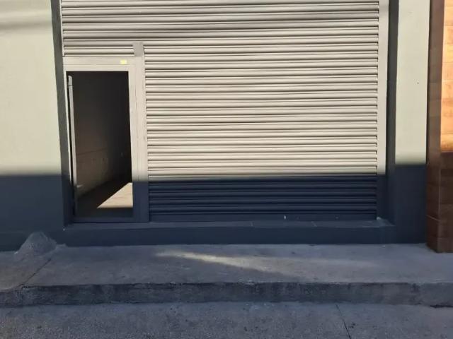 Conj. Comercial / Sala para Locação em Itapevi/SP Centro