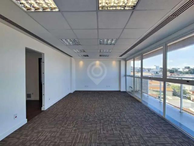 Conj. Comercial / Sala para Locação em Itatiba/SP Centro