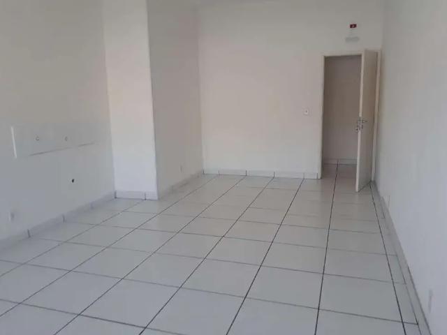 Conj. Comercial / Sala para Locação em Itupeva/SP Centro