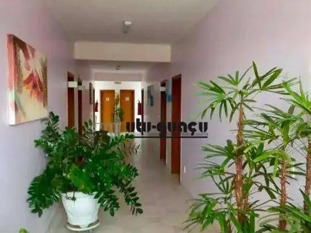 Conj. Comercial / Sala para Locação em Itu/SP Centro