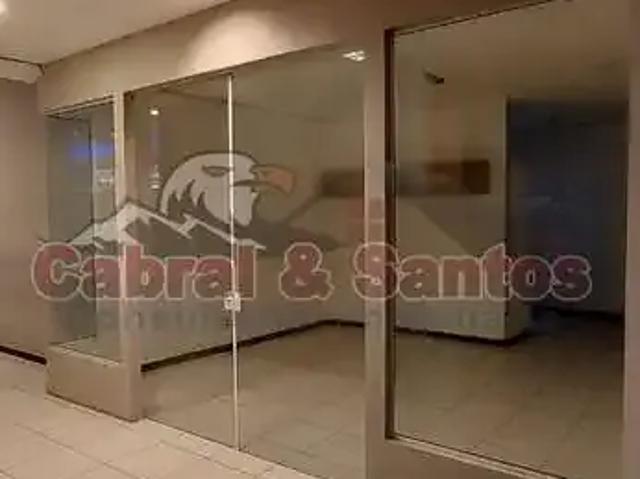 Conj. Comercial / Sala para Locação em Itu/SP Centro