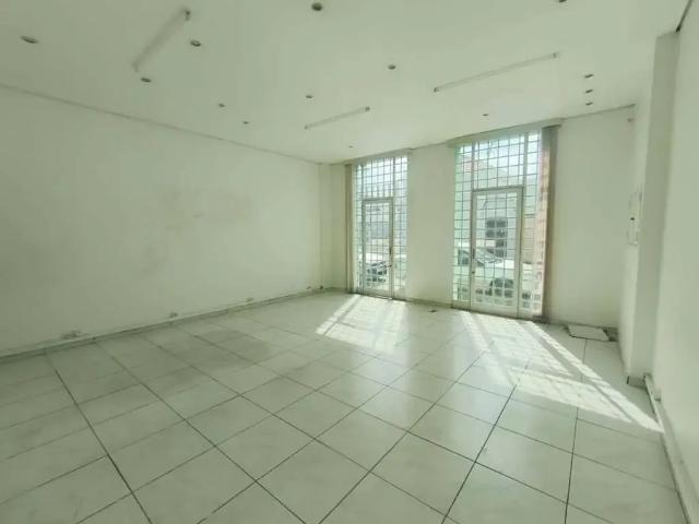 Conj. Comercial / Sala para Locação em Itu/SP Centro