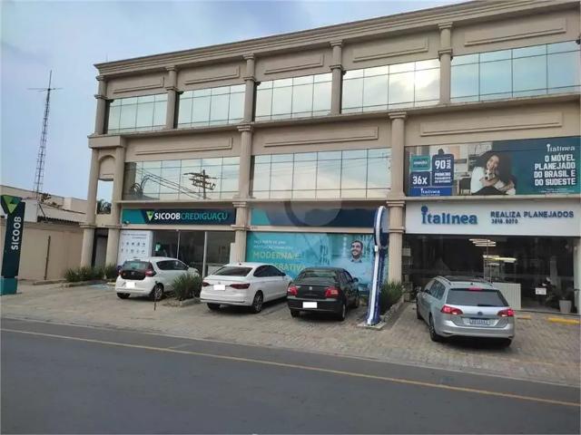 Conj. Comercial / Sala para Locação em Indaiatuba/SP Centro