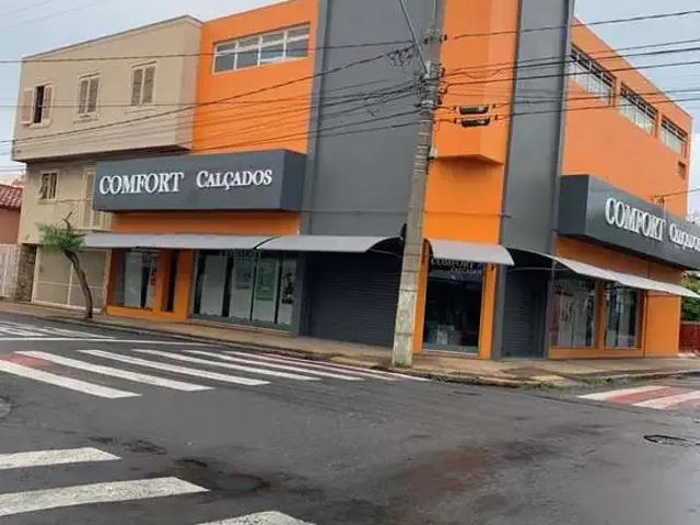 Conj. Comercial / Sala para Locação em Indaiatuba/SP Centro
