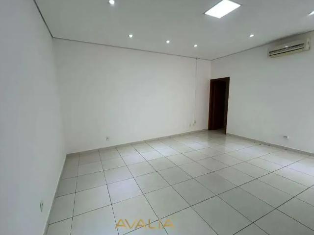 Conj. Comercial / Sala para Locação em Indaiatuba/SP Centro