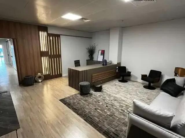 Conj. Comercial / Sala para Locação em Indaiatuba/SP Itaici