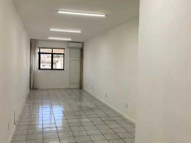 Conj. Comercial / Sala para Locação em Juiz de Fora/MG Centro