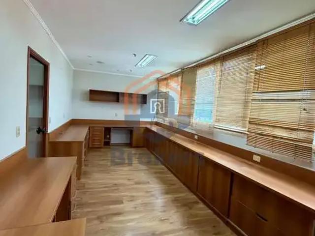 Conj. Comercial / Sala para Locação em Jundiaí/SP Vila Boaventura
