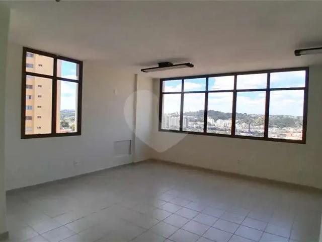 Conj. Comercial / Sala para Locação em Jundiaí/SP Centro