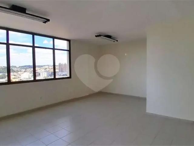 Conj. Comercial / Sala para Locação em Jundiaí/SP Centro