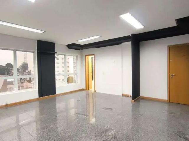 Conj. Comercial / Sala para Locação em Jundiaí/SP Centro