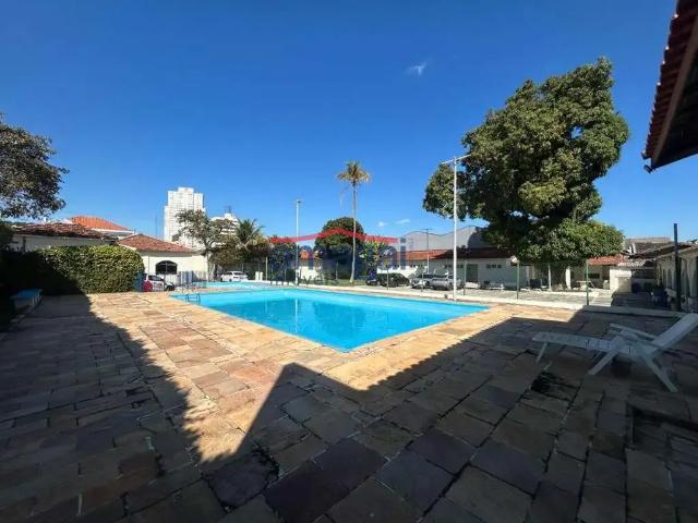 Conj. Comercial / Sala para Locação em Jacareí/SP Centro