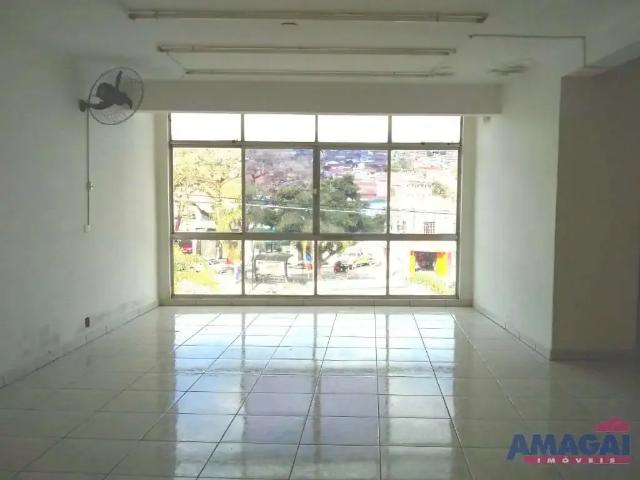 Conj. Comercial / Sala para Locação em Jacareí/SP Centro