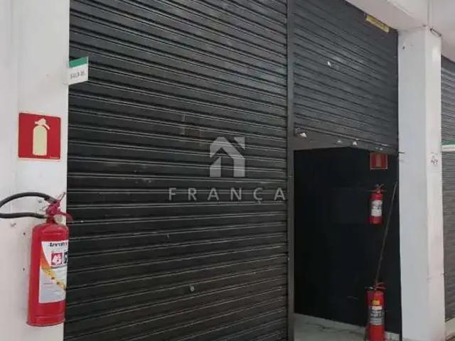 Conj. Comercial / Sala para Locação em Jacareí/SP Centro