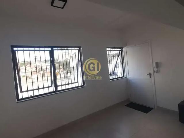 Conj. Comercial / Sala para Locação em Jacareí/SP Centro