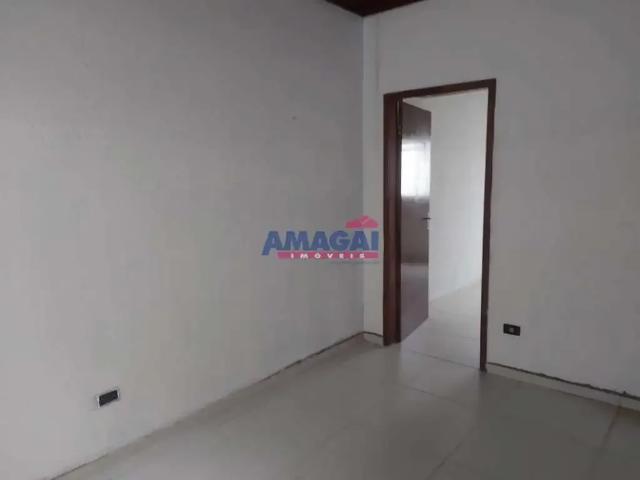 Conj. Comercial / Sala para Locação em Jacareí/SP Centro