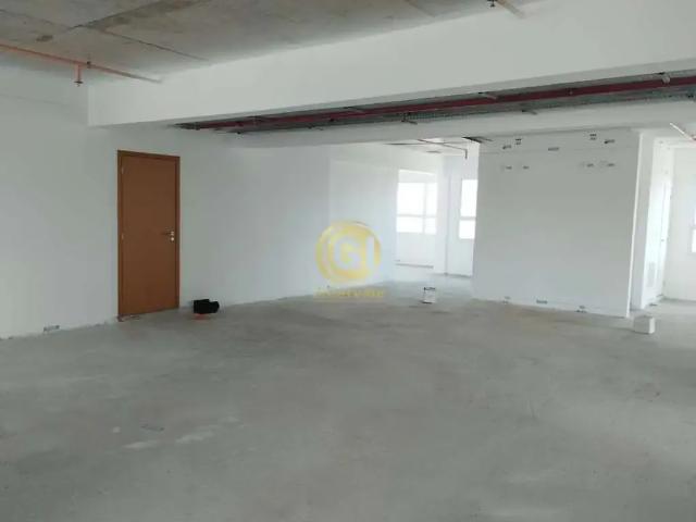 Conj. Comercial / Sala para Locação em Jacareí/SP Centro