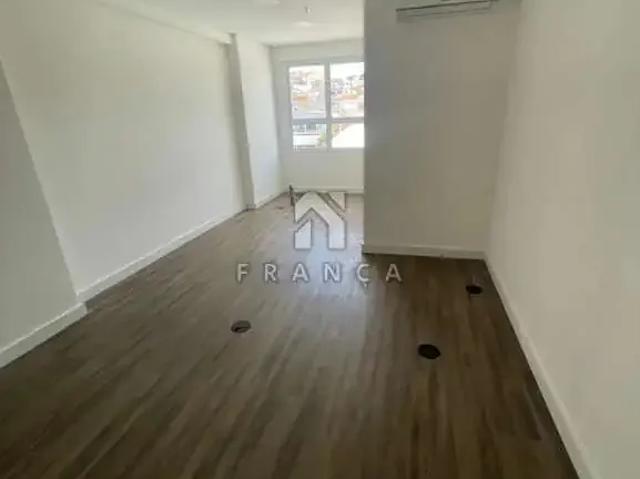 Conj. Comercial / Sala para Locação em Jacareí/SP Centro