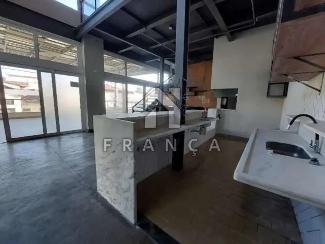 Conj. Comercial / Sala para Locação em Jacareí/SP Centro