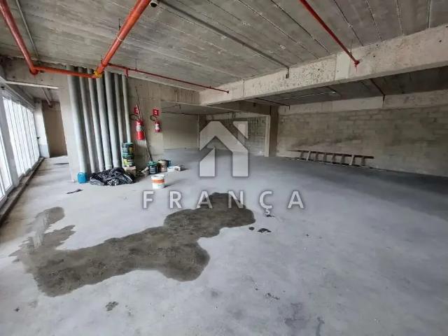 Conj. Comercial / Sala para Locação em Jacareí/SP Centro