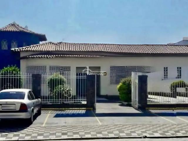 Conj. Comercial / Sala para Locação em Jacareí/SP Centro