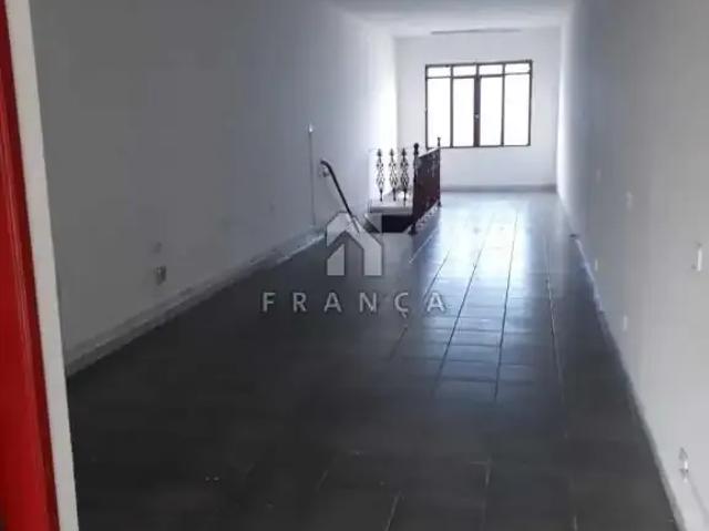 Conj. Comercial / Sala para Locação em Jacareí/SP Centro